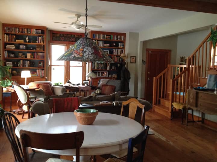 Charming Urban Sanctuary - 2 Queen Beds - Minneapolis, MN