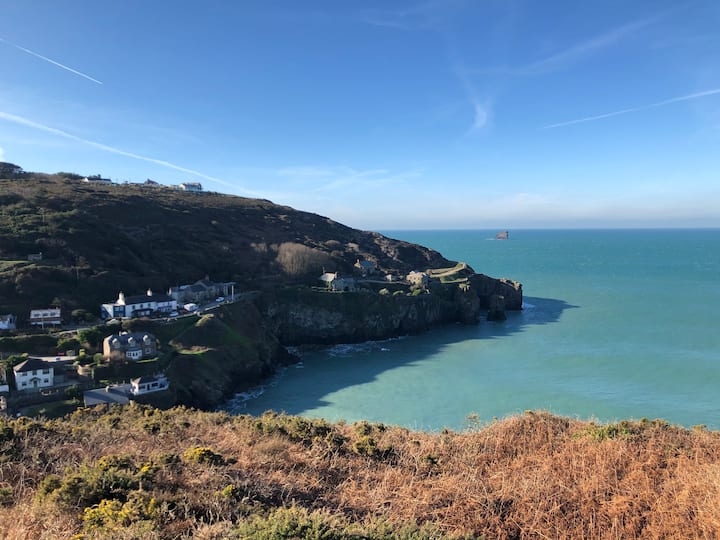 The Little White House - St Agnes