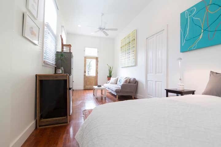 Heart Of Magazine Street Cozy & Chic Nola Getaway - New Orleans, LA
