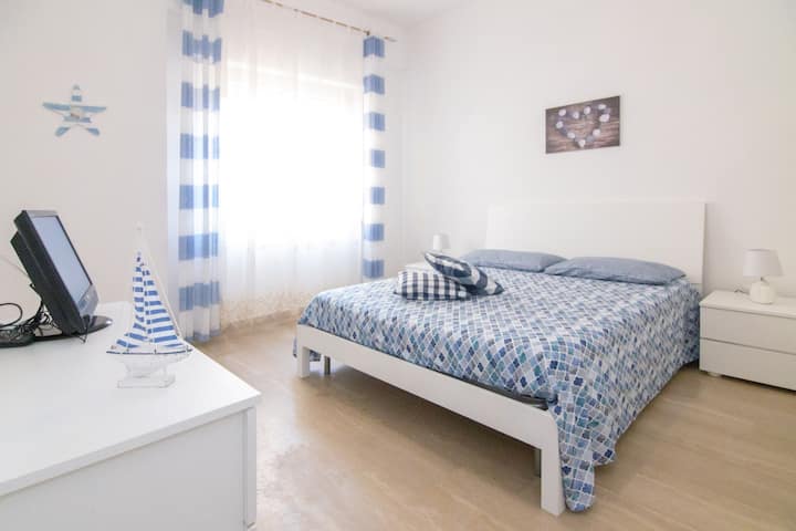 App.le Caravelle (Santa Maria) Via Degli Orti 55 - Tropea