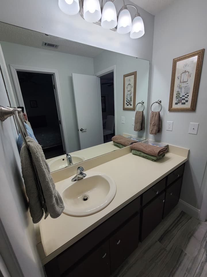 Ventura On The 8th Fairway - Orlando, FL