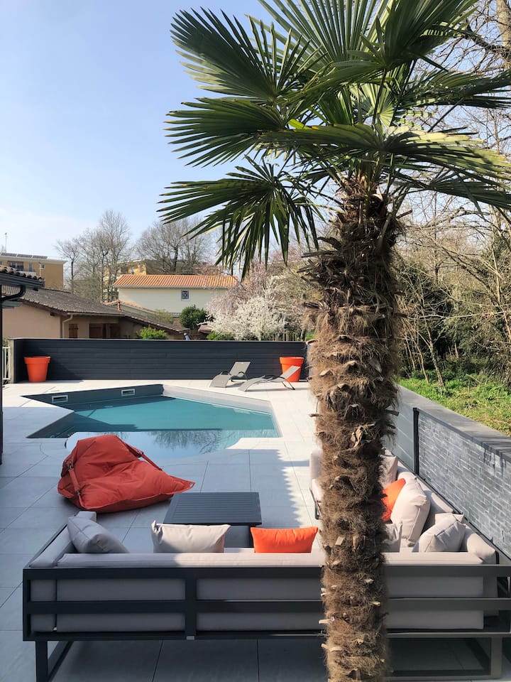 Grande Maison Au Calme Avec Piscine Chauffée - Villenave-d'Ornon