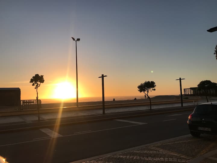 A 300 Métros Da Praia Dos Comercios E Restaurantes - Póvoa de Varzim