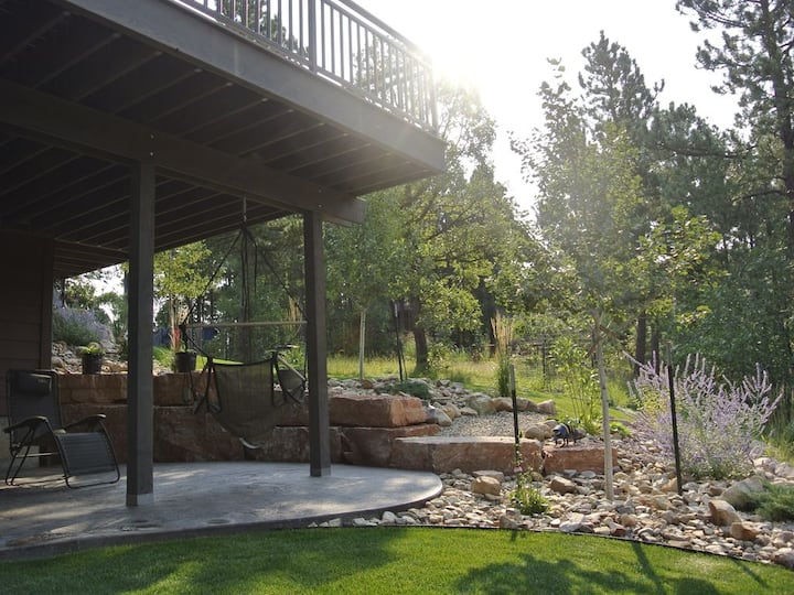 Summit Haus, Hot Tub, Spotless, View! - Spearfish, SD