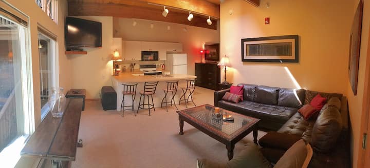 Walk To Town! Diane@aspenreservations.net - Aspen, CO