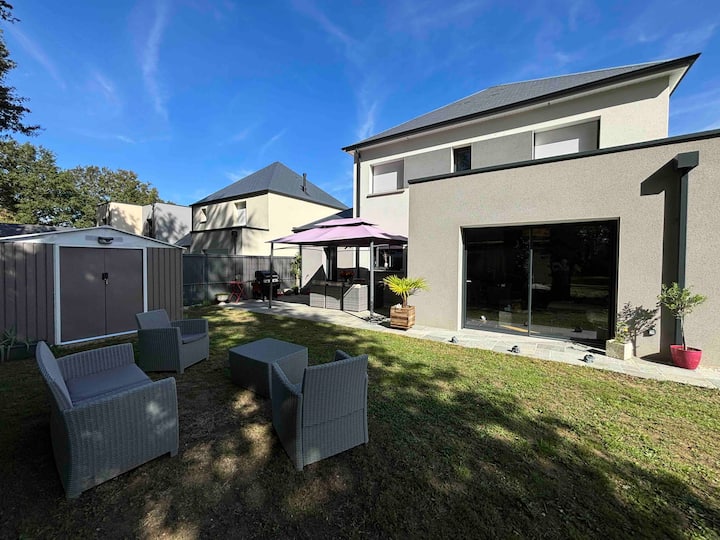 Maison Aux Pieds Du Circuit Des 24h Du Mans - Arnage