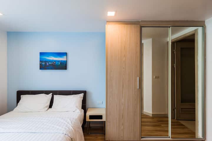 One Bedroom Apartment With Pool View - Pattaya City