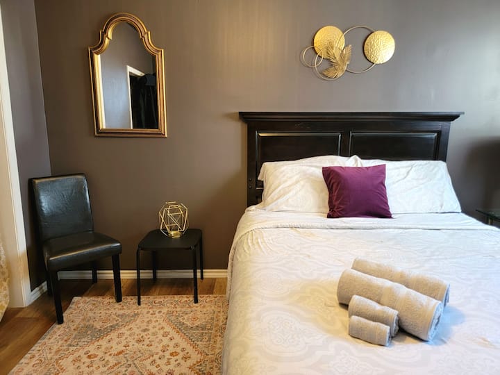 Aikins Place - 3 Beds/1bth 8 Mins To Downtown - Winnipeg