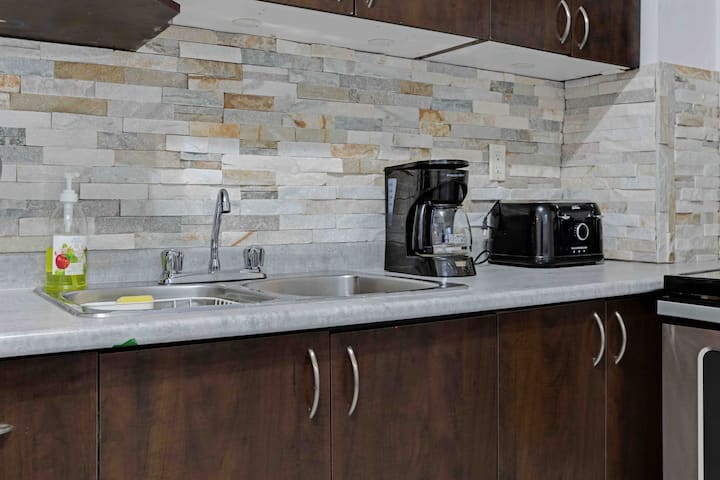 Cozy Apartment Downtown W/ Free Parking - Ottawa