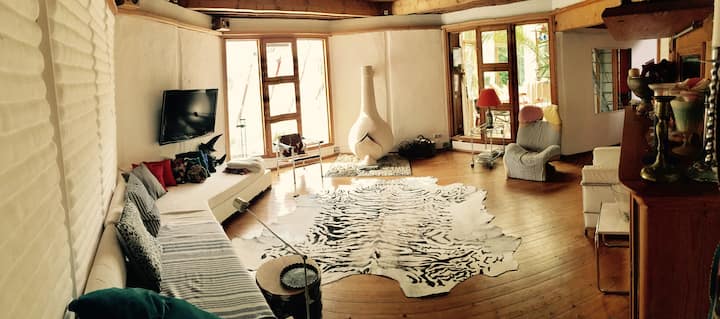 Cosy Interesting Loam House - Kassel