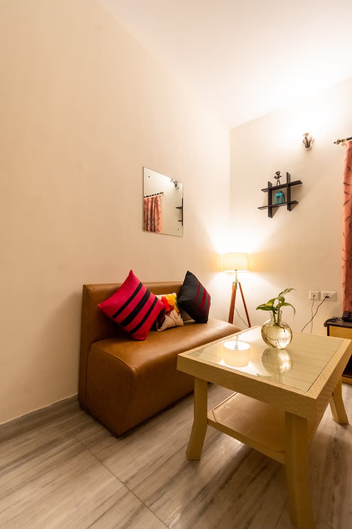 Two Private Room With Kitchen,living Area &Balcony - Calcuta