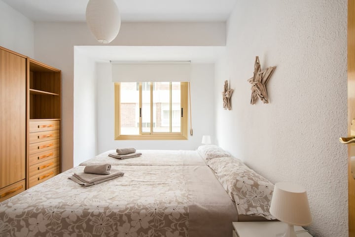 Alicante New And Bright Apartment Plaza De Toros - 亞利坎提