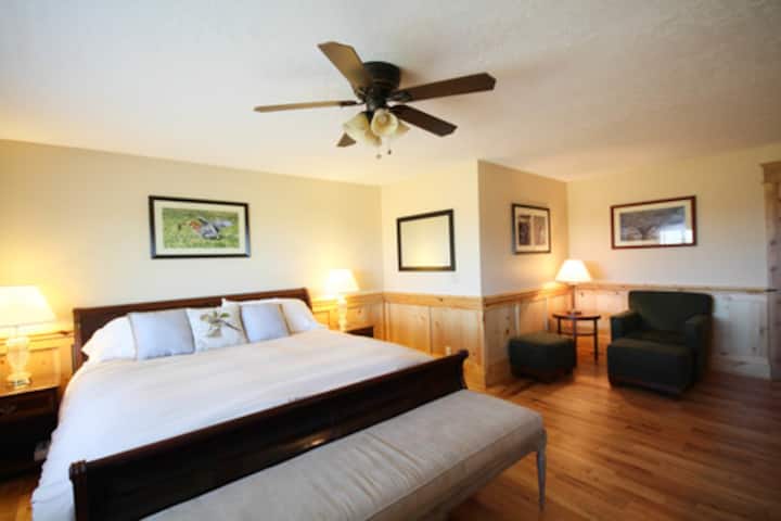 Business And Leisure Travel - Beaverton, OR