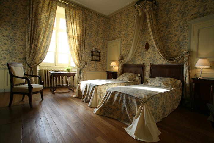Chambre Suite Familiale Au Château - Sancerre