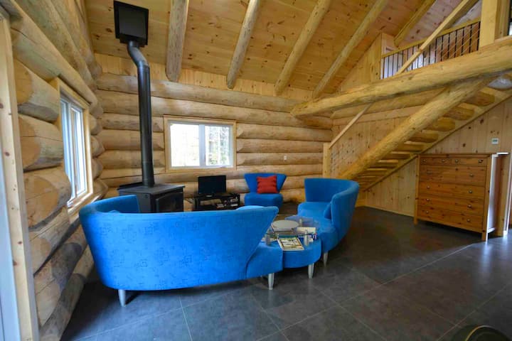 Chalet Le Valmont 

Un Vrai Paradis - Matane