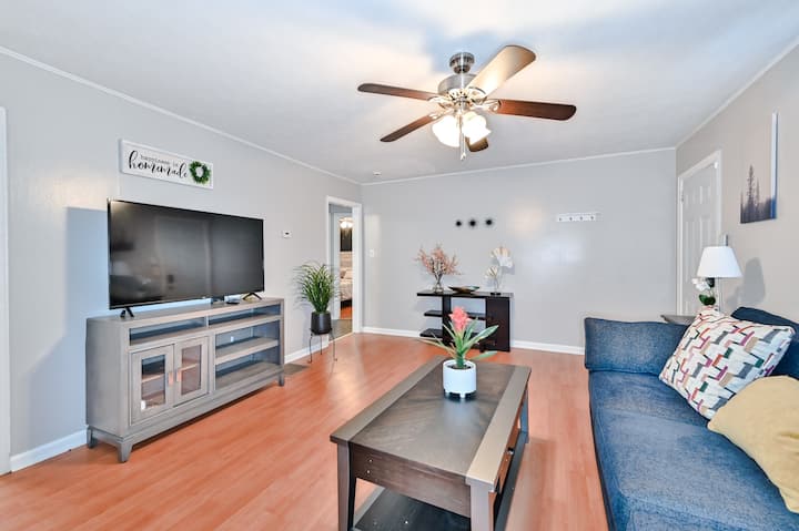 Atlanta Brookhaven Bungalow - Brookhaven, GA