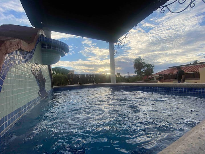 Honeymoon Suite W Private Jacuzzi Discounted Rate - Loreto