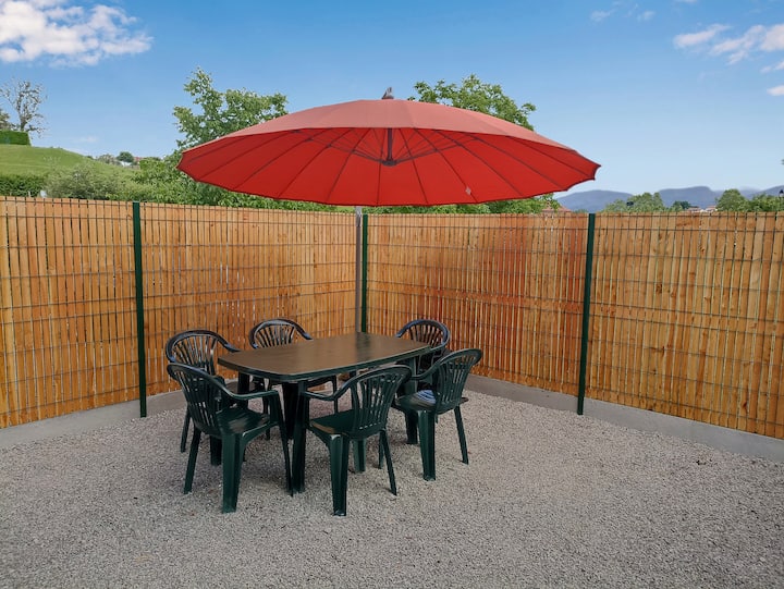Maison De 80m² Avec Terrasse Et Jardin. - Ascain