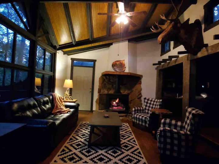 Cabin Of Castlewood - Hidden Valley Ski Resort, MO