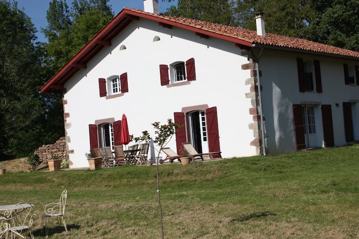 Ferme Basque 18ème Restaurée 16 Pers - Pyrénées