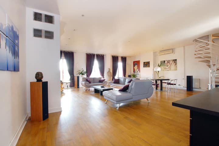 Ainay Sud/ 115 M² Loft With 2 Bedrooms + Balcony - Lyon