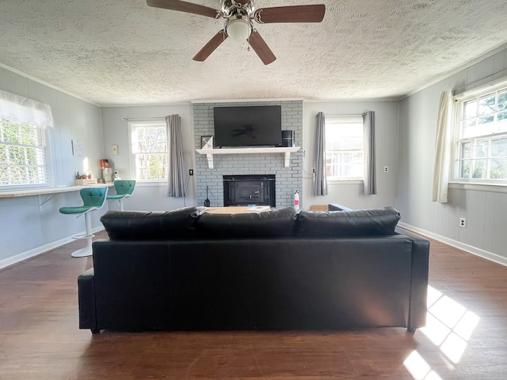 Private Boho Studio 5min From Cape Fear Hospital! - Fayetteville, NC