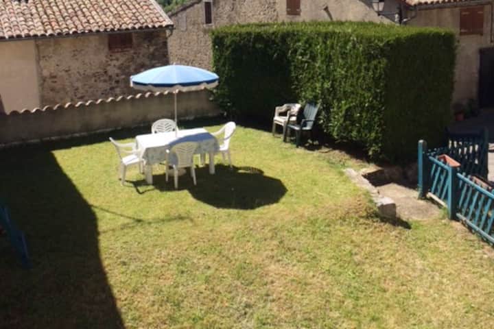 Maison De Village Avec Jardin Et Garage - Lavelanet