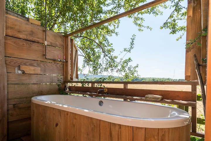 Wood Cabin With Breathtaking Views & Outdoor Bath - South Downs