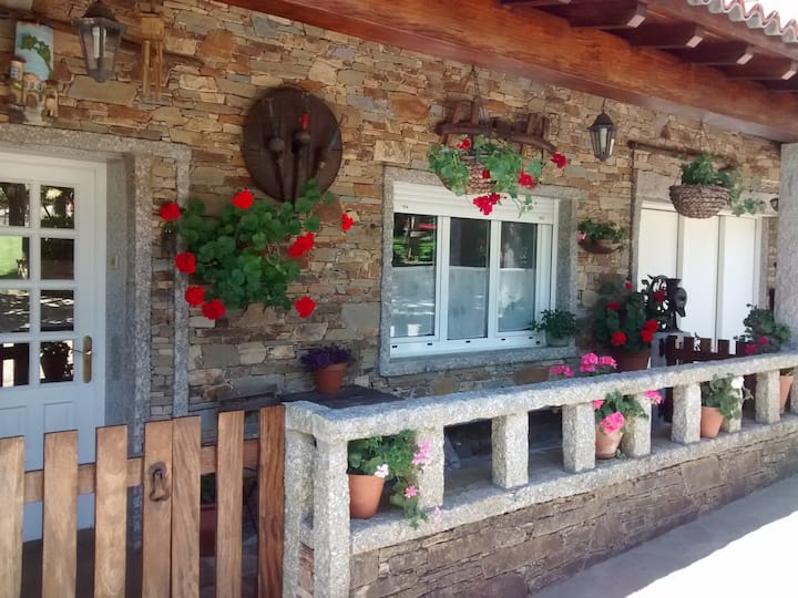 Casa Josefina 3 Dormitorios Y Piscina Con Vistas - A Rúa