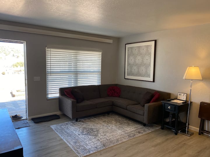 Unit#1 Fully Renovated-2 Bedroom 1 Bath Apartment - Trinidad, CO
