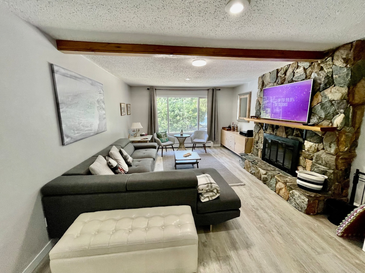 Sicamous Vacation Rentals & Homes - British Columbia, Canada | Airbnb