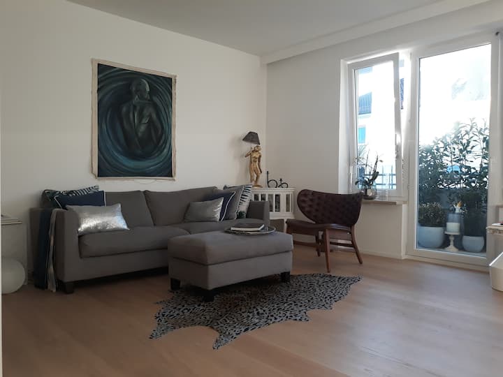 Stylish Modern Renovated Central Flat - Karlsfeld