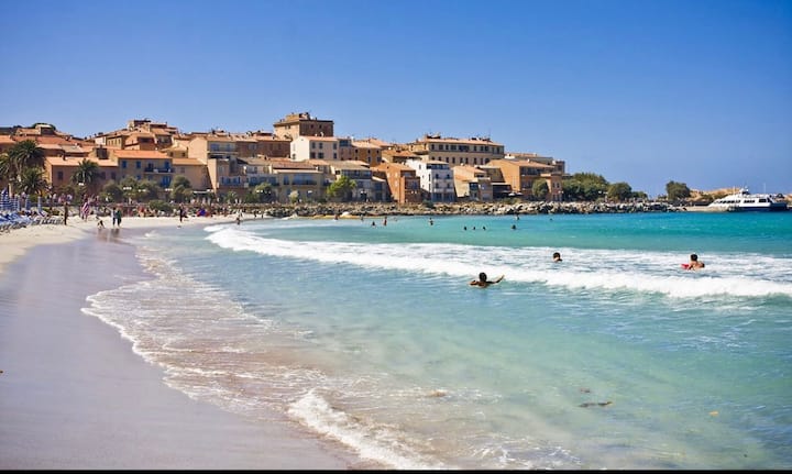 Appartement En Centre Ville Avec Balcon - Belgodère