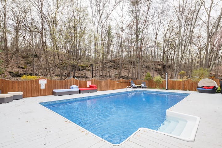 Prime Woodstock Luxe 5br-3baths-heated Ing Pool - Woodstock, NY