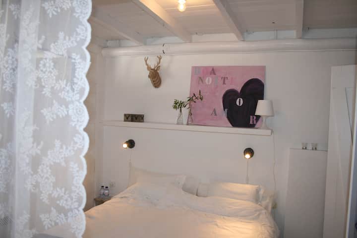 A Cabana Ii  Cosy-cute-comfy Breakfast Optional - Luz