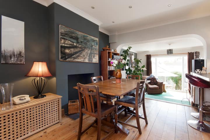 .Entire House/ - Paignton