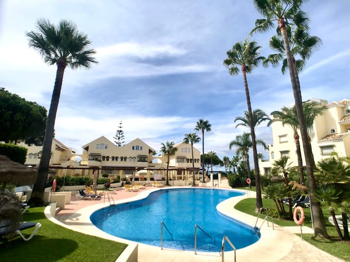 90 White Pearl Beach - Marbella