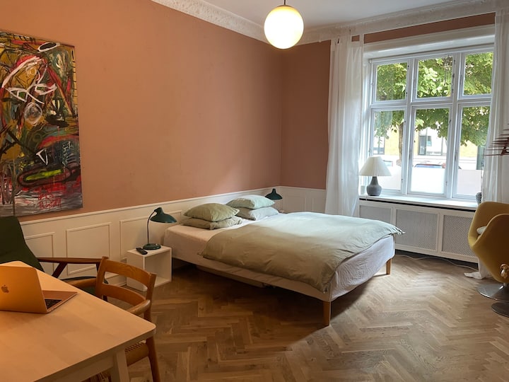 Værelse Egen Indgang Eget Badeværelse, Tæt På City - Copenhagen
