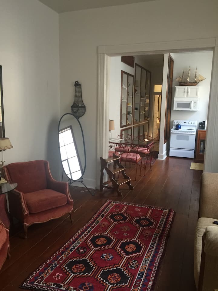 Oak-lined Mid-city Modern Bungalow - 新奧爾良