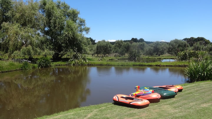 A Large Barn Off The Grid, Rural - Parakai