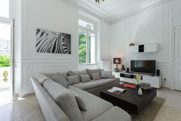 Duplex - Jardin - 200m Mer - Antibes