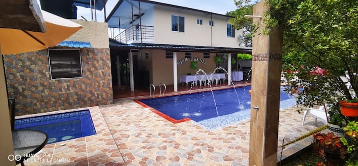 Casa Campestre Las Guacamayas - Villavicencio