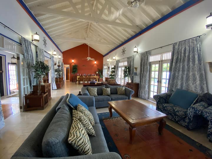 Sapodilla Villa - Your Cliffside Tobago Escape - Tobago