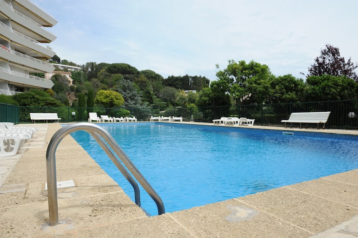 Appartement 3 Pièces Avec Piscine Et Belle Vue Mer - Cannes
