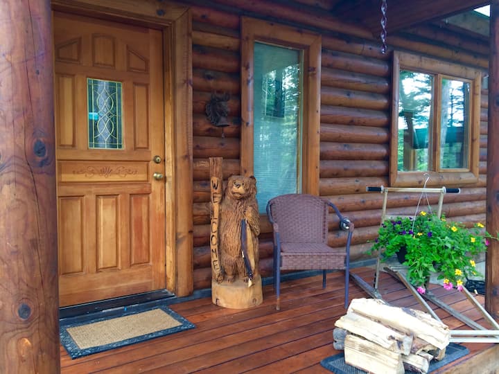 Cozy Girdwood Log Home Get-away - Girdwood, AK