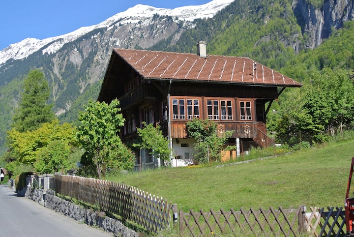 Idéal Pour Les Vacances: Chalet Avec Sauna, Jardin