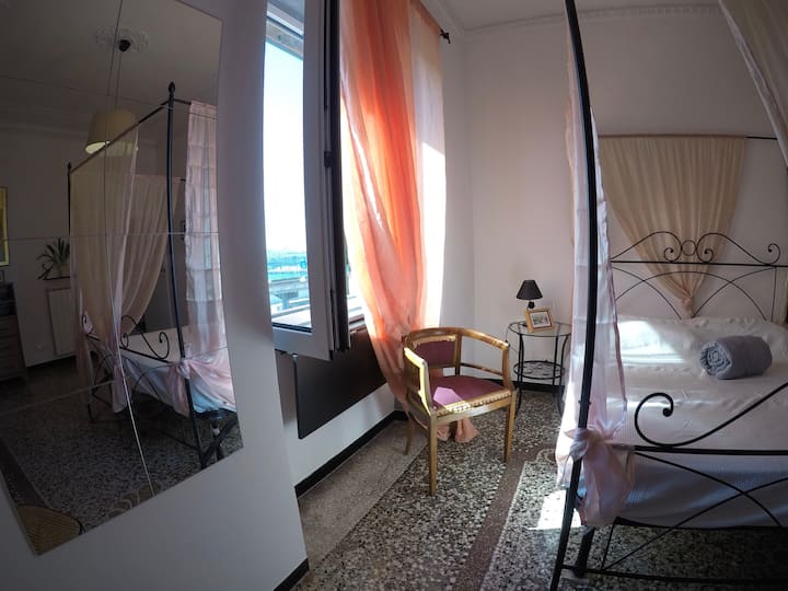 B&b Genoa In Front Of Old Port Triple Room - Genua