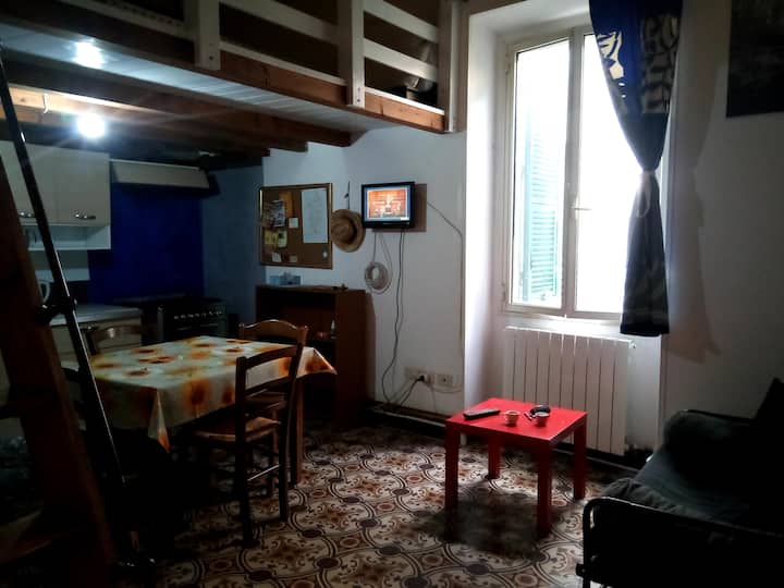 Monolocale 50m Da P. Azuni In Palazzina Dell '800 - Sassari