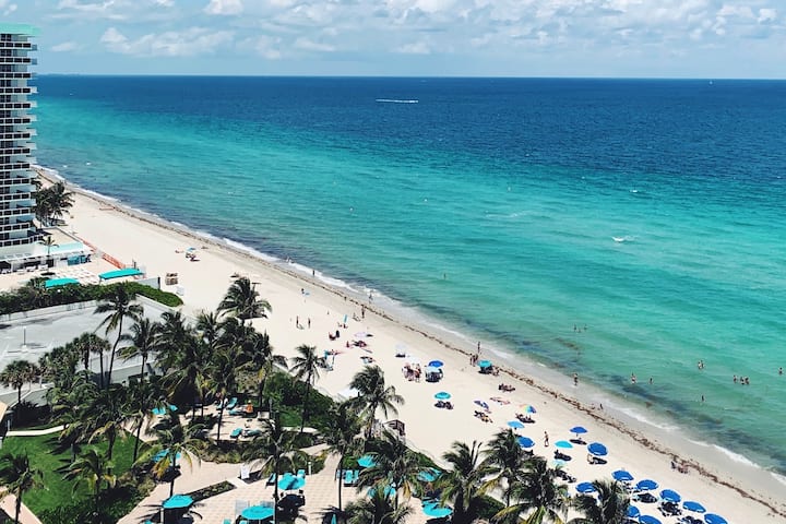 Beautiful Apt On The Beach -5th Floor -Tides Condo - Hollywood, FL