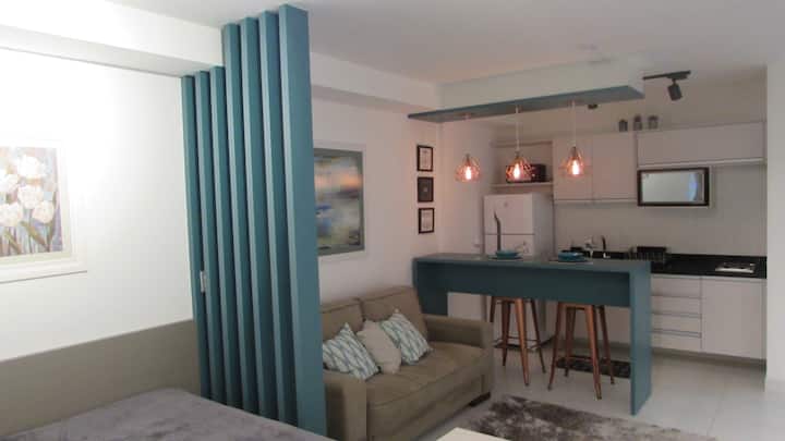 Lindo Studio No Centro Com Vaga E Sacada 1605b - Curitiba